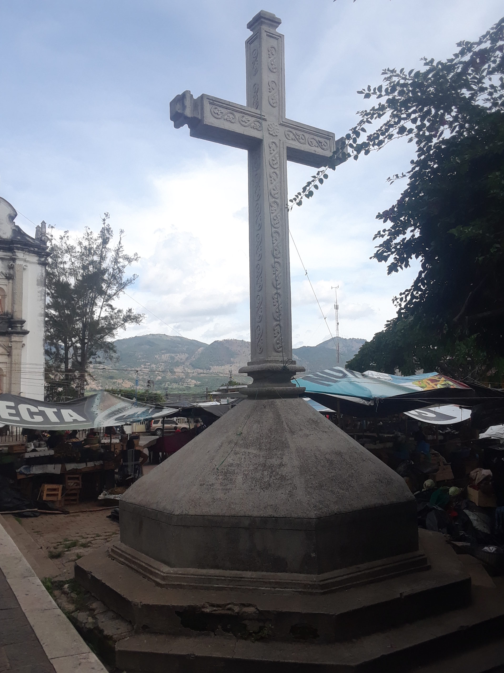 Cruz Atrial de la Iglesia de San Pedro Pinula, Jalapa, Guatemala – SIC